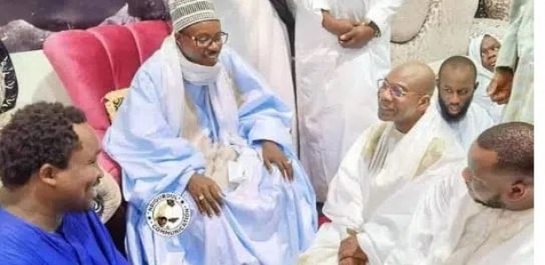 [vidéo] Madinatoul Salam Serigne Bass Abdou Khadre Offre Un Chameau